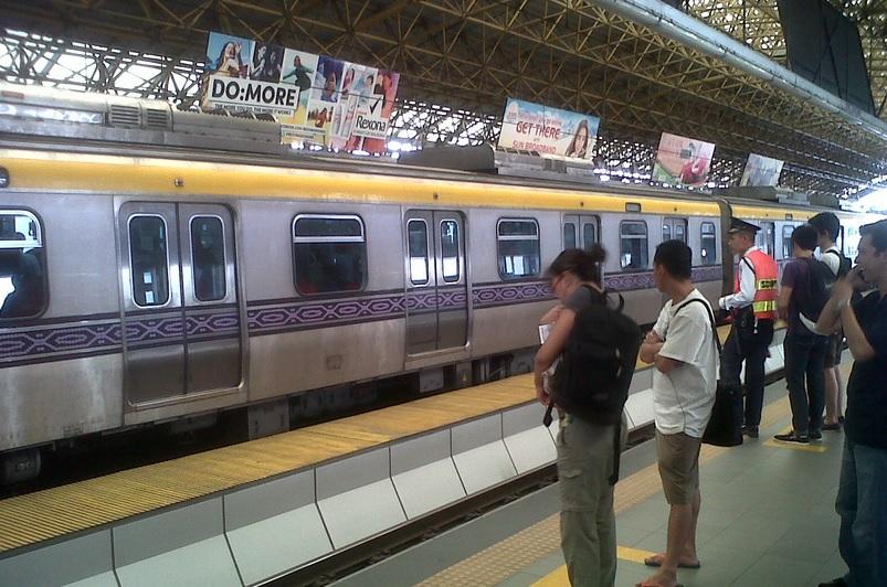 LRT-2 on limited ops from Recto to Cubao stations as lightning hits wire