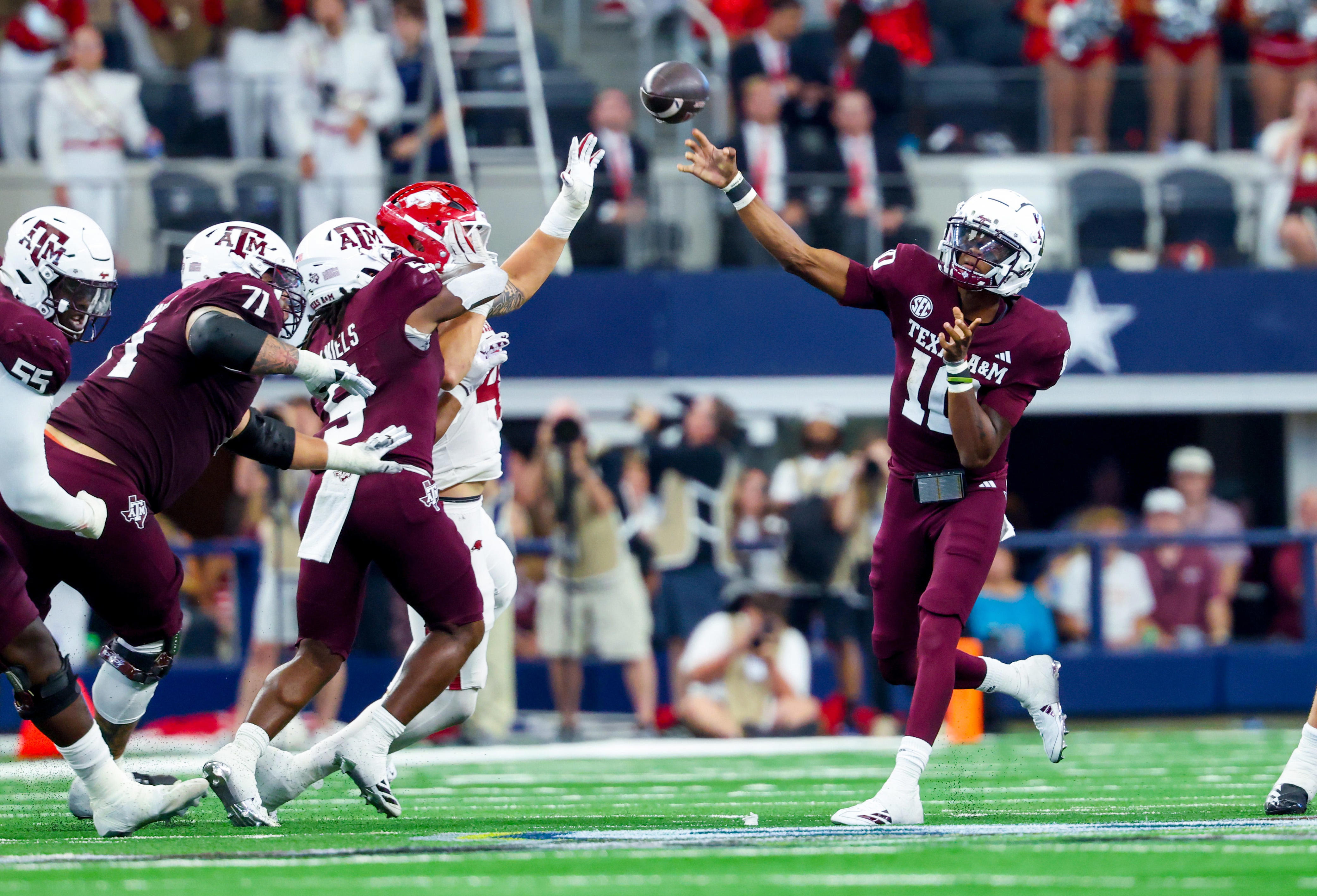 College football writer predicts Texas A&M to win double-digit games in ...