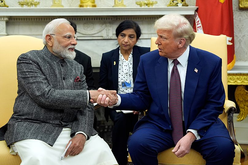 Tariff showdown shatters once robust populist alliance between Trump ...