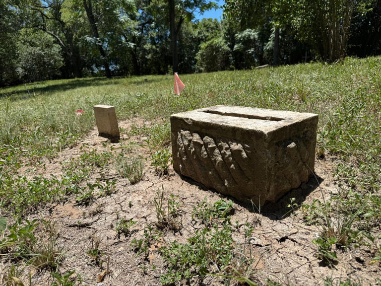Slave cemetery halts federally funded Martindale project