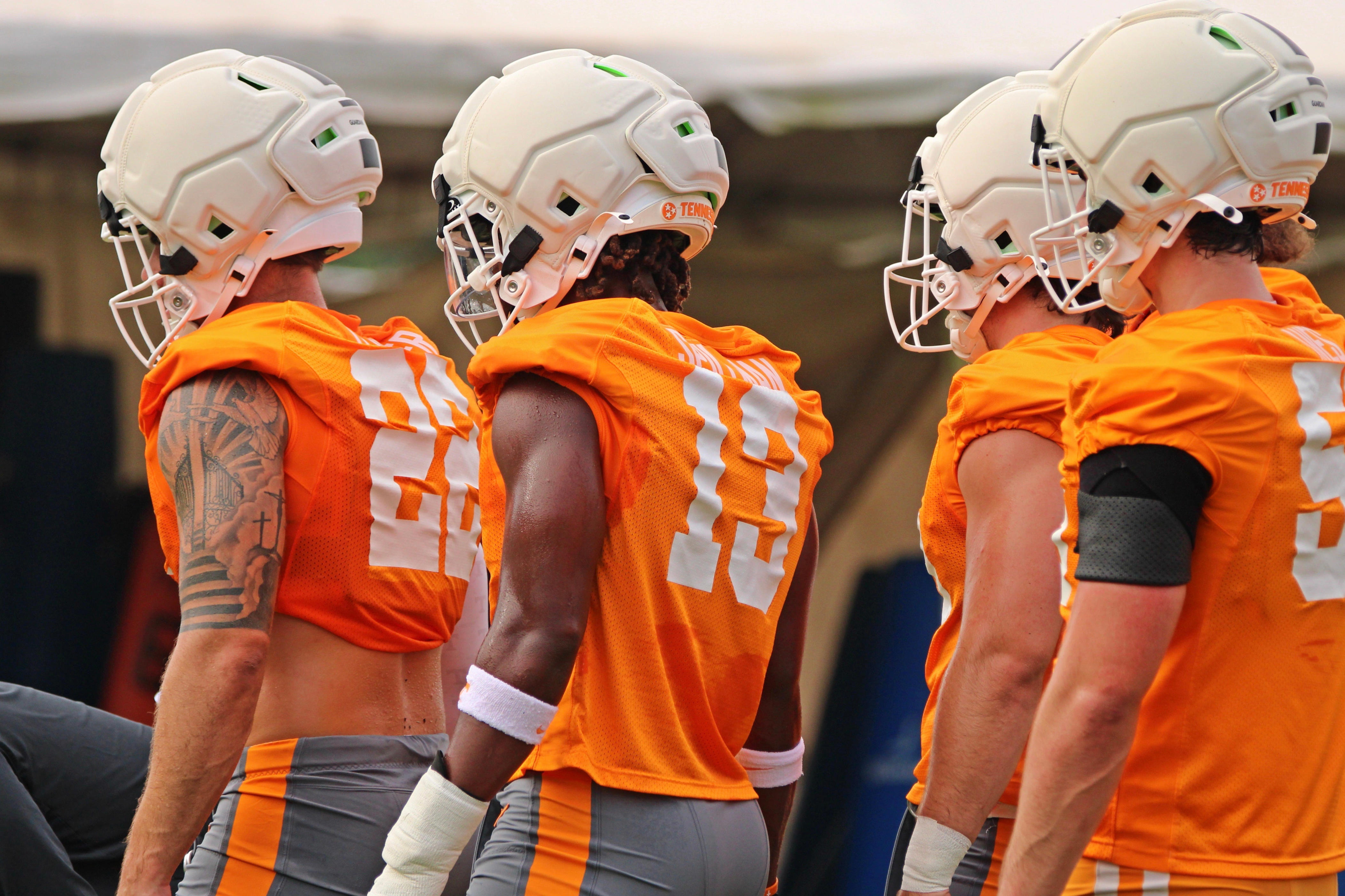 Monster of Tennessee's linebacker unit detailed ahead of 2025 football ...