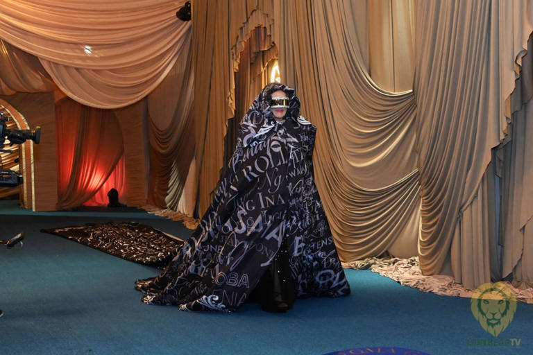 Aiai delas Alas steals the spotlight with symbolic cape reveal at GMA ...