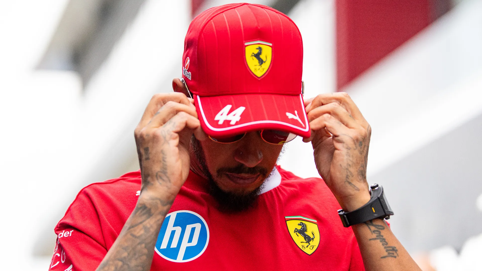 Lewis Hamilton en de controverse: een F1-legende vraagt dat hij zich ...