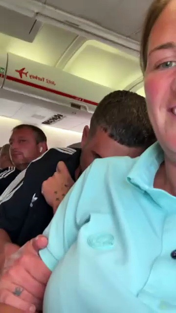 Leeds Bradford Airport: Watch moment plane full of holidaymakers ...