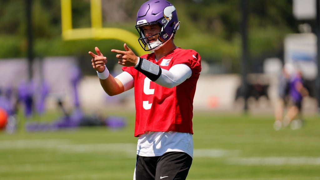 Minnesota Vikings QB J.J. McCarthy will play in 1st preseason game ...