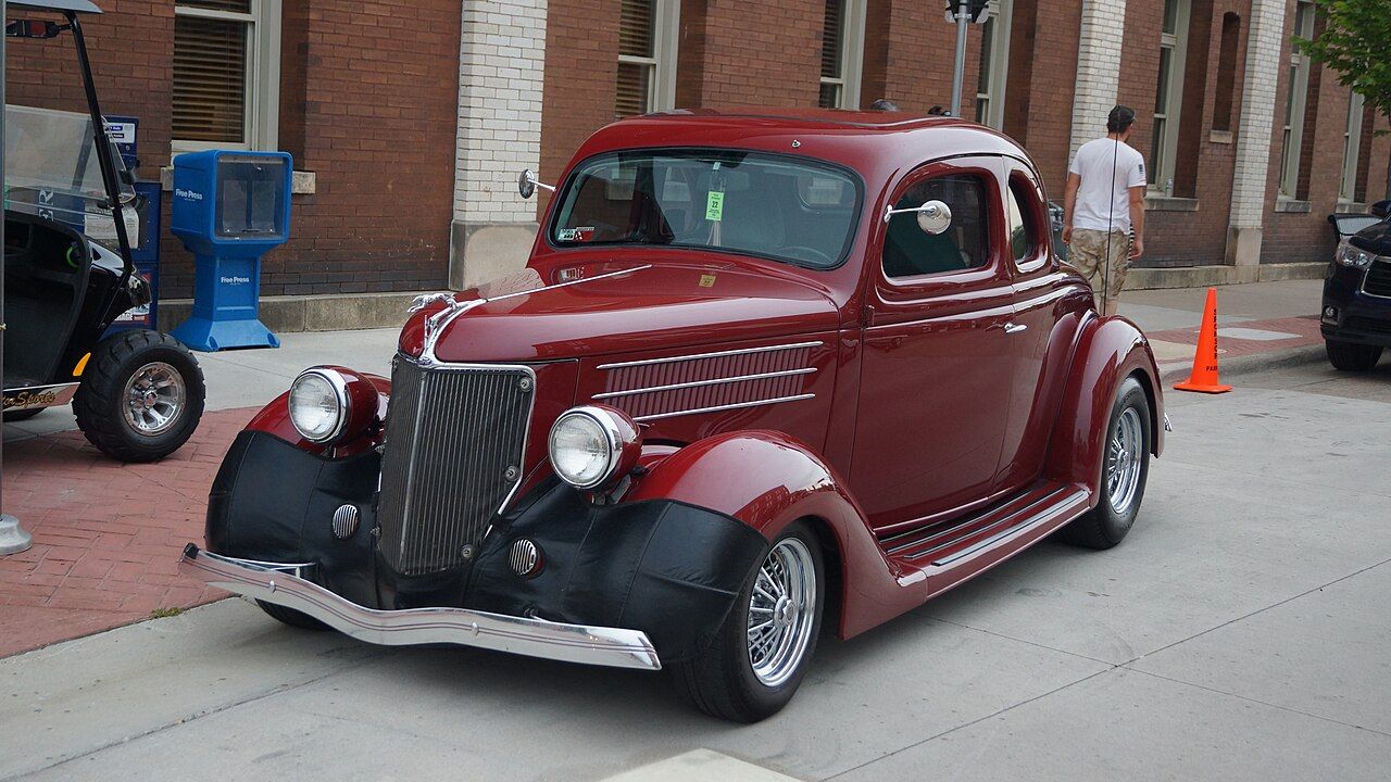 8 of the best-looking Ford cars ever made