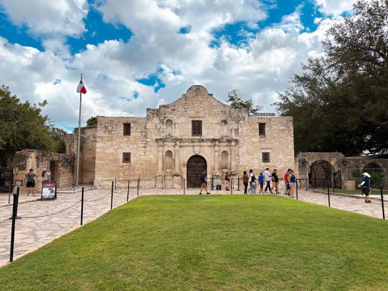 The 7 Top Texas Hot Spots To Know About