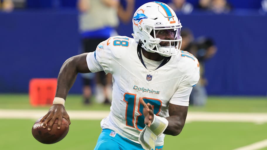 Former Dolphins starting QB lands with the oddest team imaginable