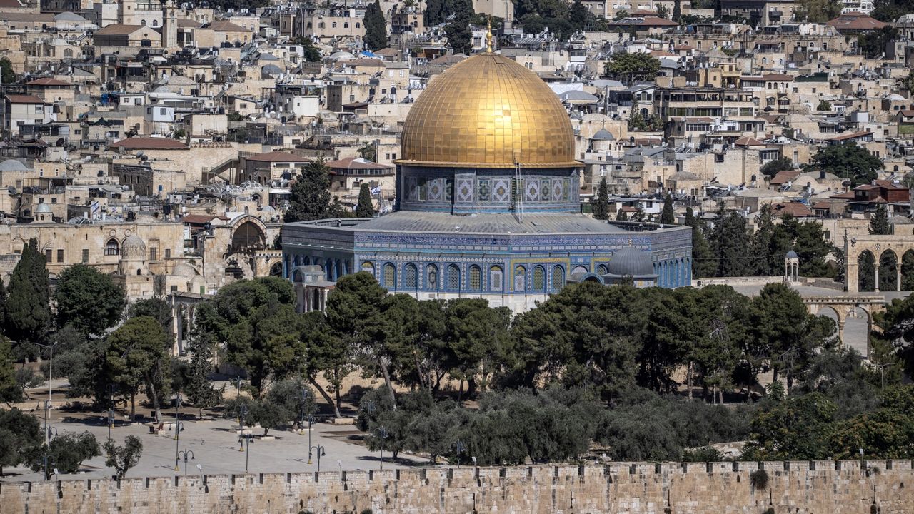 Temple Mount: the politics of Judaism's holiest site