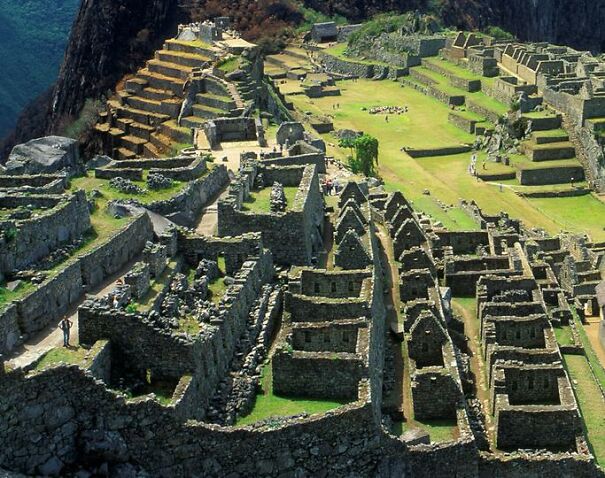 50 Fascinating Photos That Show How Famous Places Have Changed Over Time