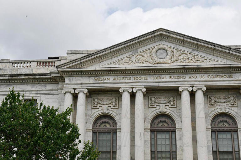 Man accused of mailing antisemitic messages to Macon rabbi faces trial