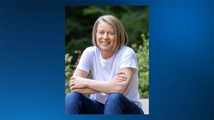 Former teacher Jackie Norris running for Iowa’s U.S. Senate seat