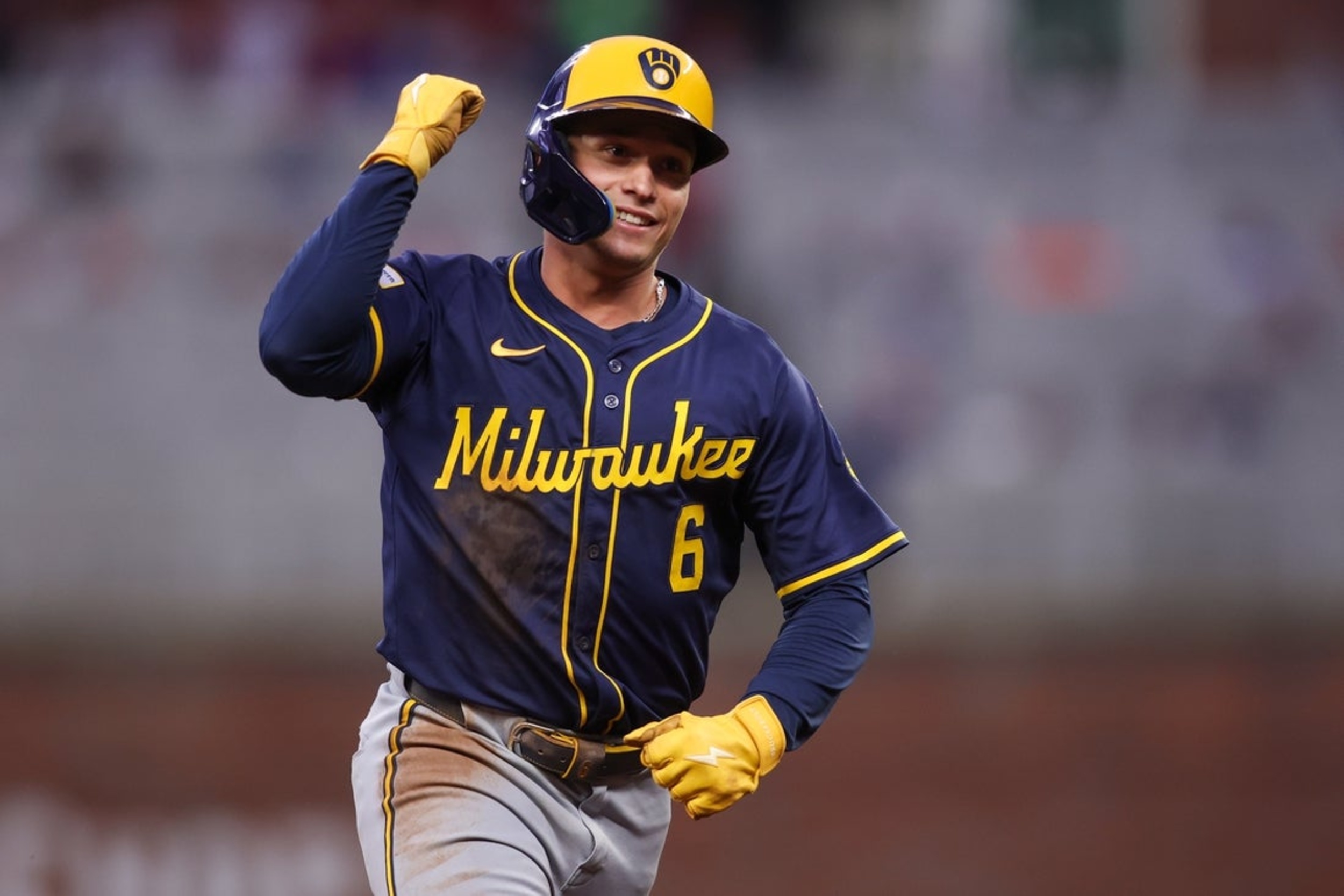 Isaac Collins, Brewers bid to stay hot in clash vs. Braves