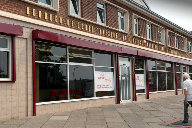 Another chance to reminisce about Horsley Hill Square and its poignant past