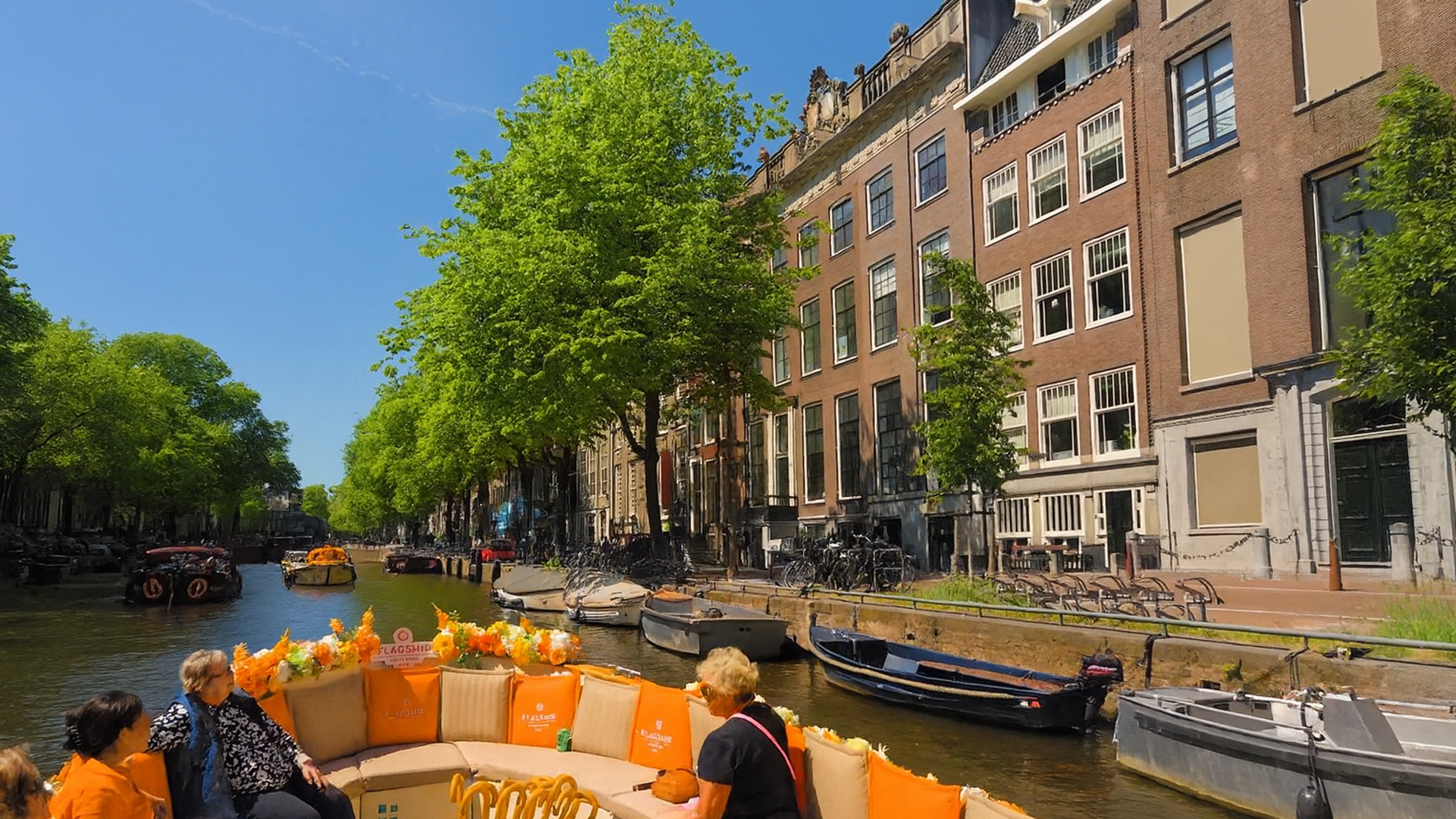 Amsterdam Scenic Canal Cruise – Electric Boat Experience in the ...