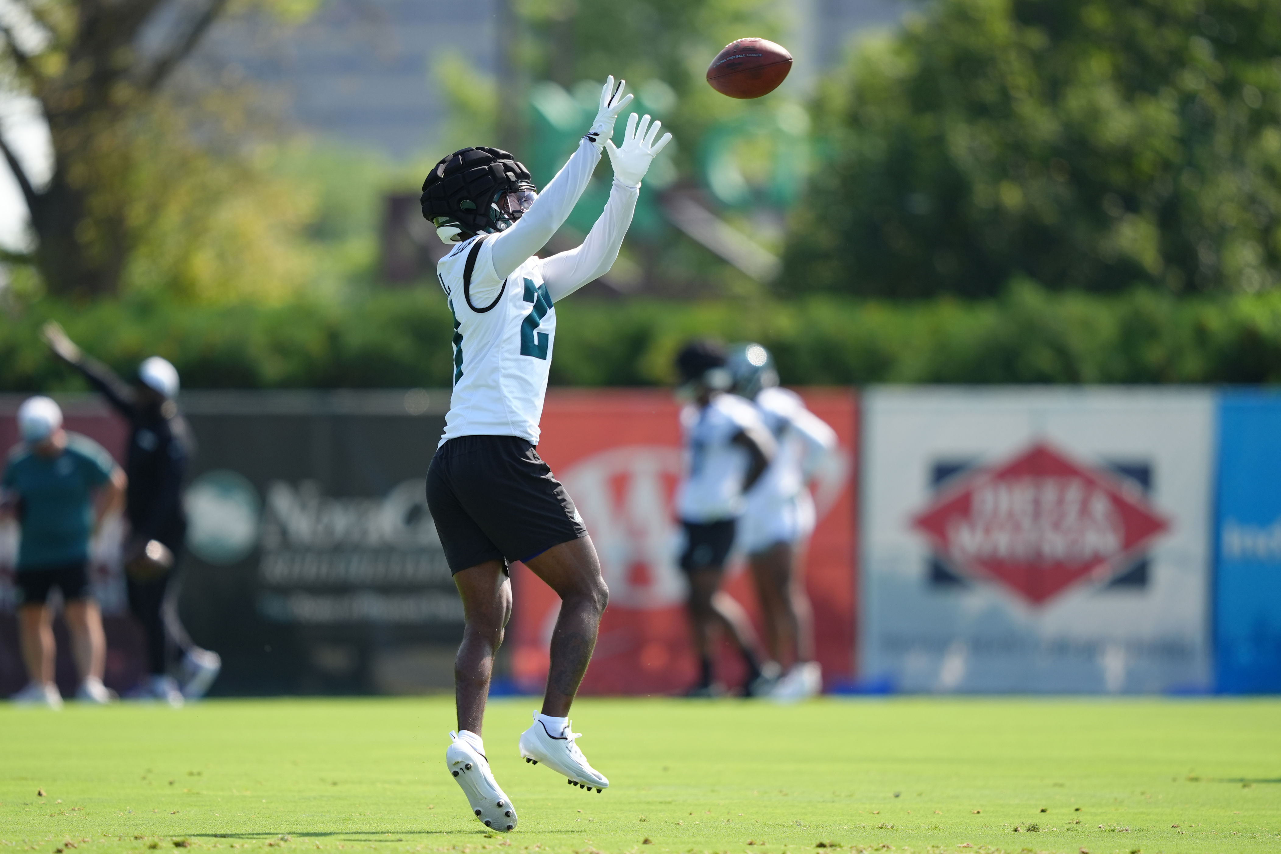 Eagles Training Camp Practice Notes: Quinyon Mitchell nabs interception ...