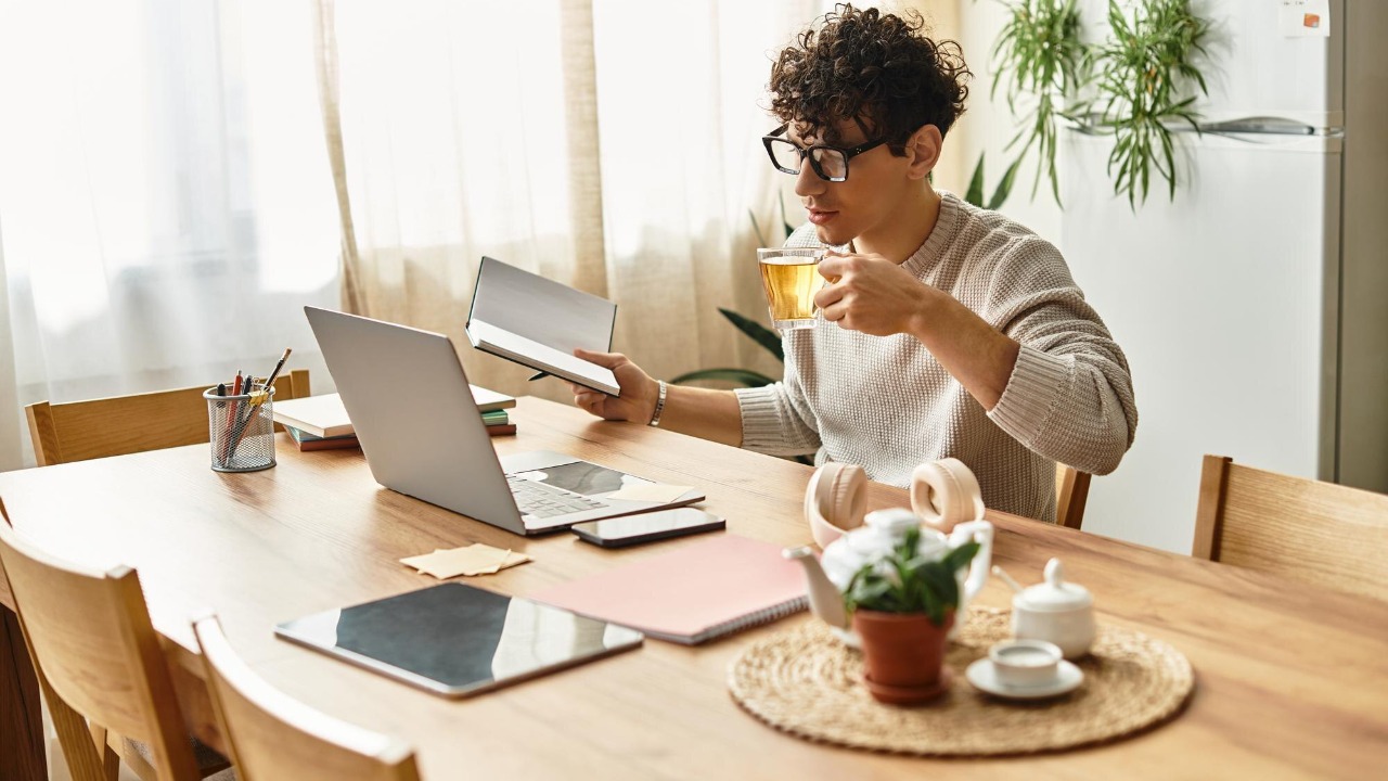 Work-from-home jobs with paid training included
