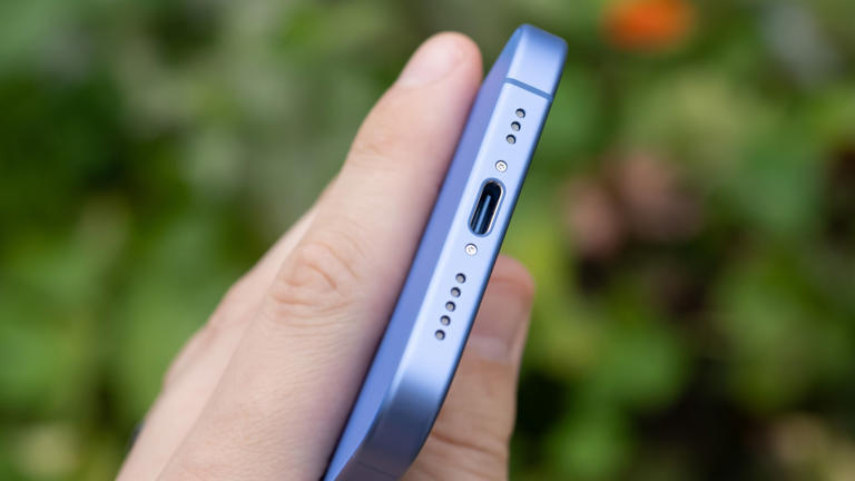 USB-C is convenient, but it's still a big mess