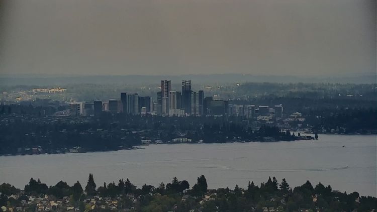 Seattle air quality forecast improves Tuesday after smoke blanketed region