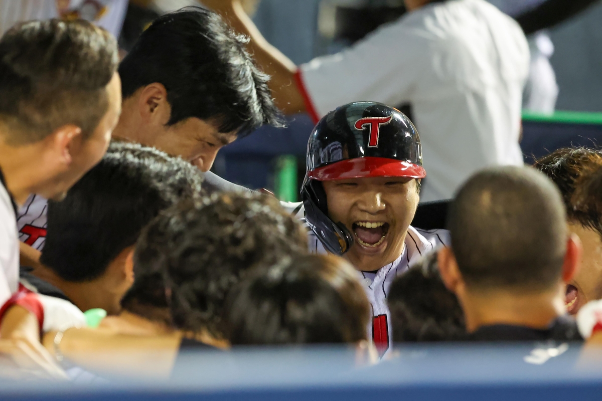 Slugger trying to stay even-keeled after lifting Twins to top of KBO ...