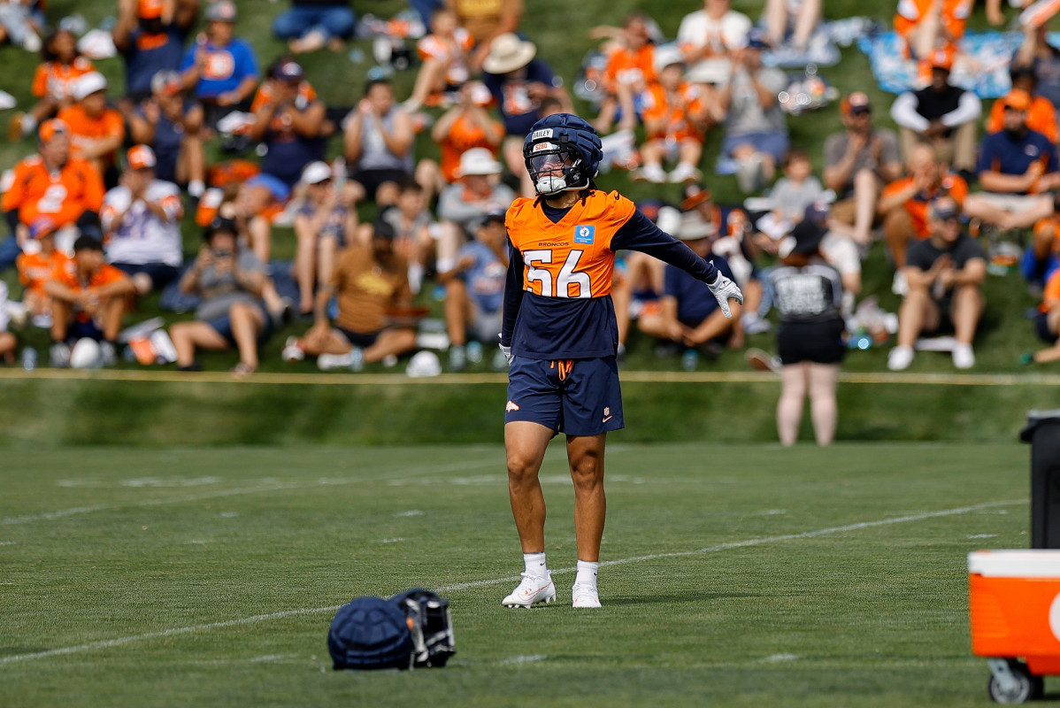 Broncos LB Levelle Bailey Earning Praise in Training Camp
