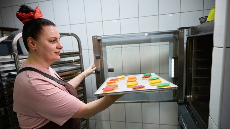 Why Cake Always Tastes Better From A Bakery Vs At Home