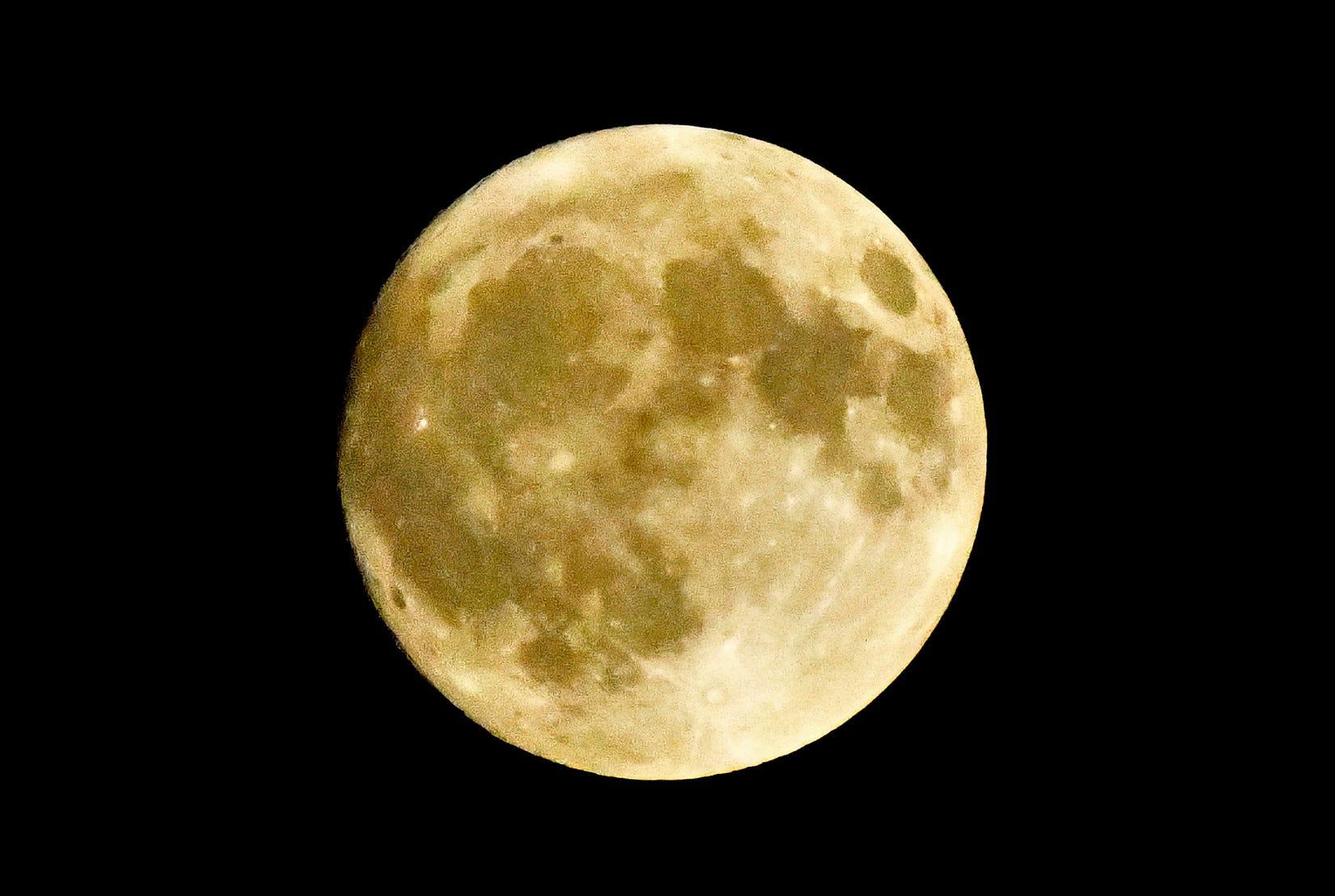 When is the August full moon? The sturgeon moon rises over Washington state