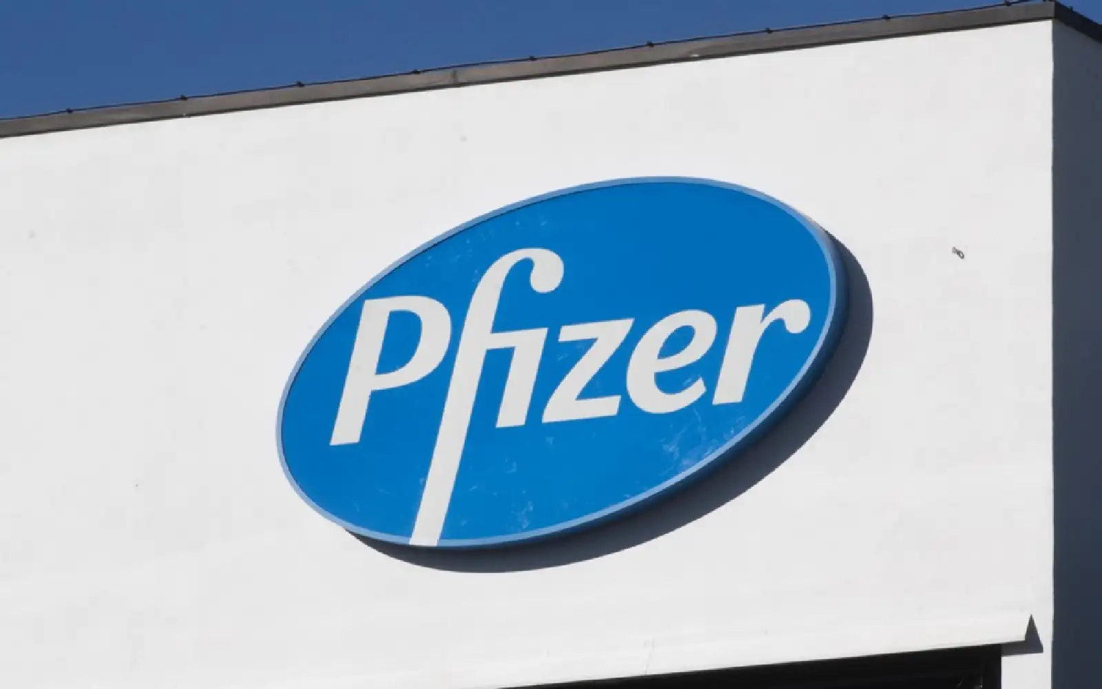 Pfizer’s earnings boosted by Covid-19 products, lower expenses