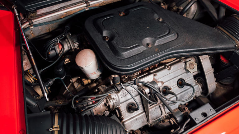 5 Of The Smallest V8 Engines Ever Made