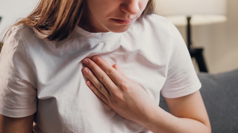 Strange Things That Happen To Your Body When You Eat Alone Every Day