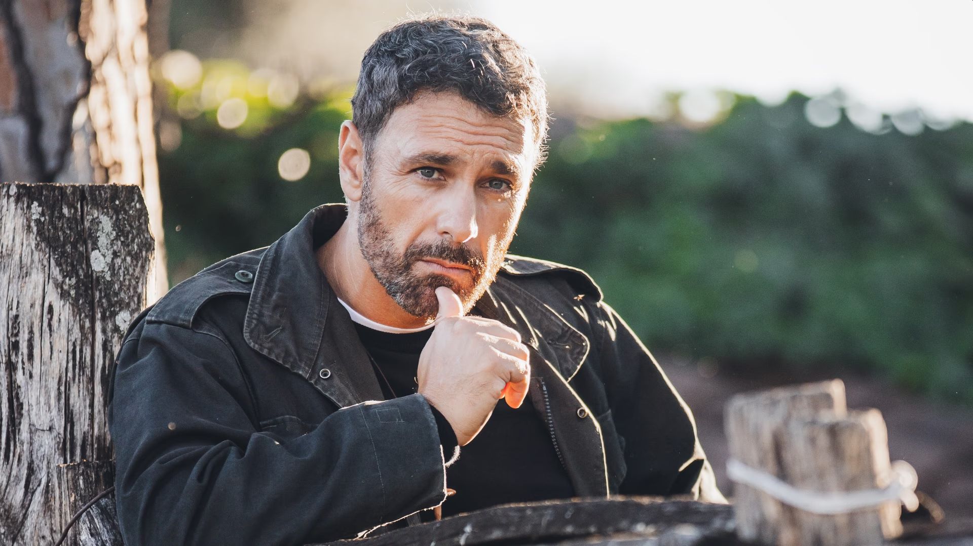 Don Matteo 15, Raoul Bova licenziato dalla fiction dopo lo scandalo ...
