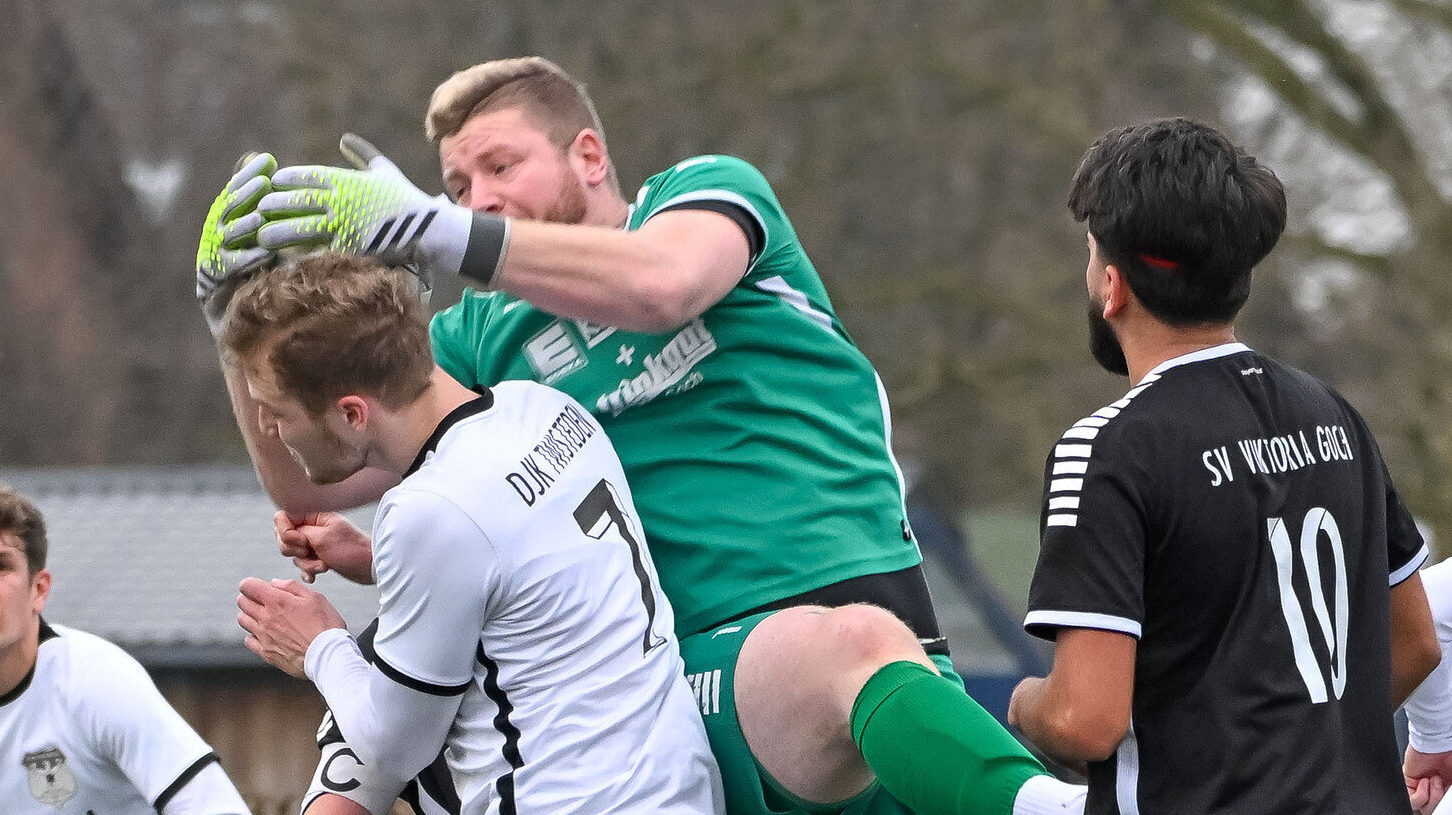 People Are Sharing Their Most Infuriating Experiences Dealing With HOAs ...