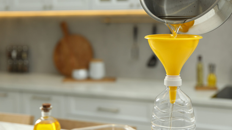 It Only Takes A Few Seconds To Turn This Everyday Kitchen Item Into A ...