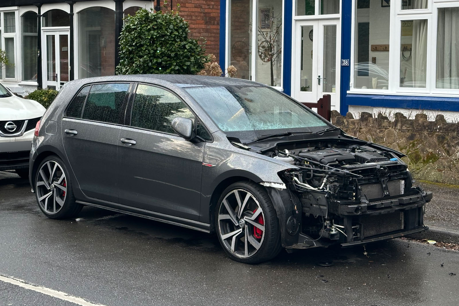 Car 'cannibalism' surges as parts thieves cash in