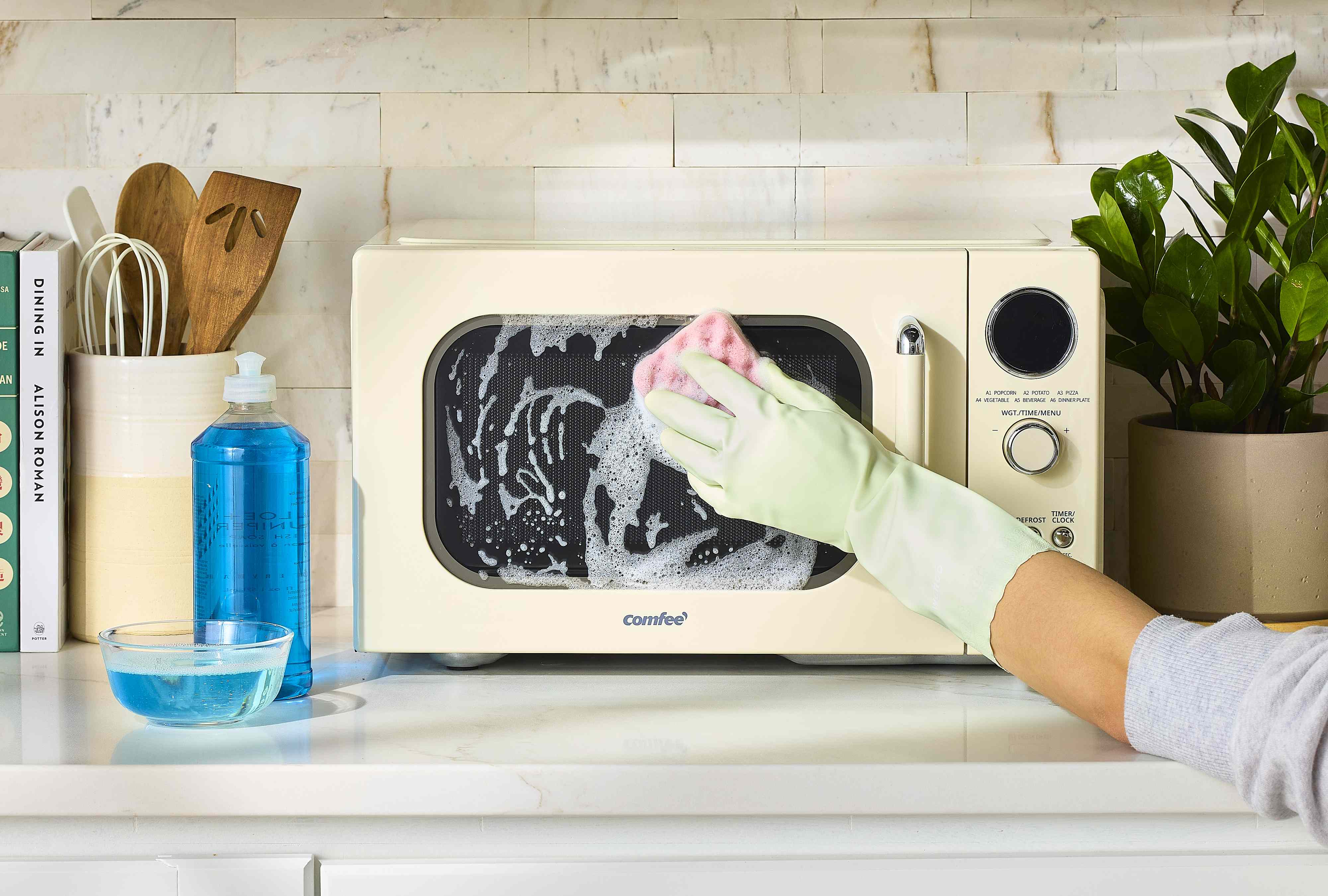 The One Mistake We're All Making When Cleaning the Microwave, According ...