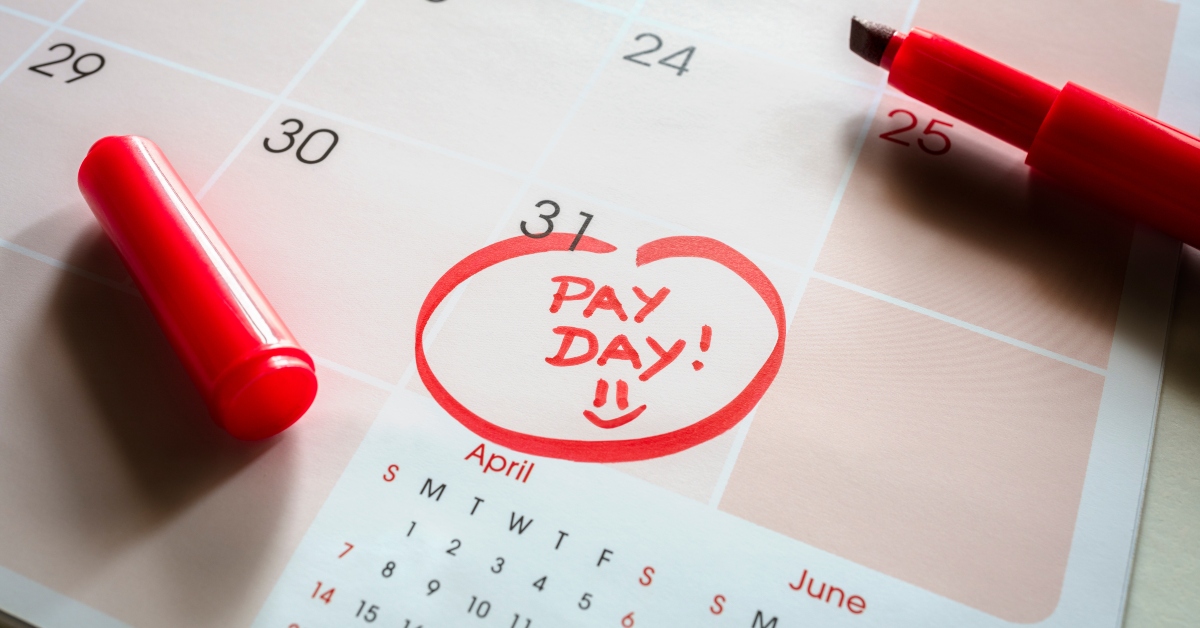 10 Signs Someone Is Rich but Not Wealthy (There’s a Difference)