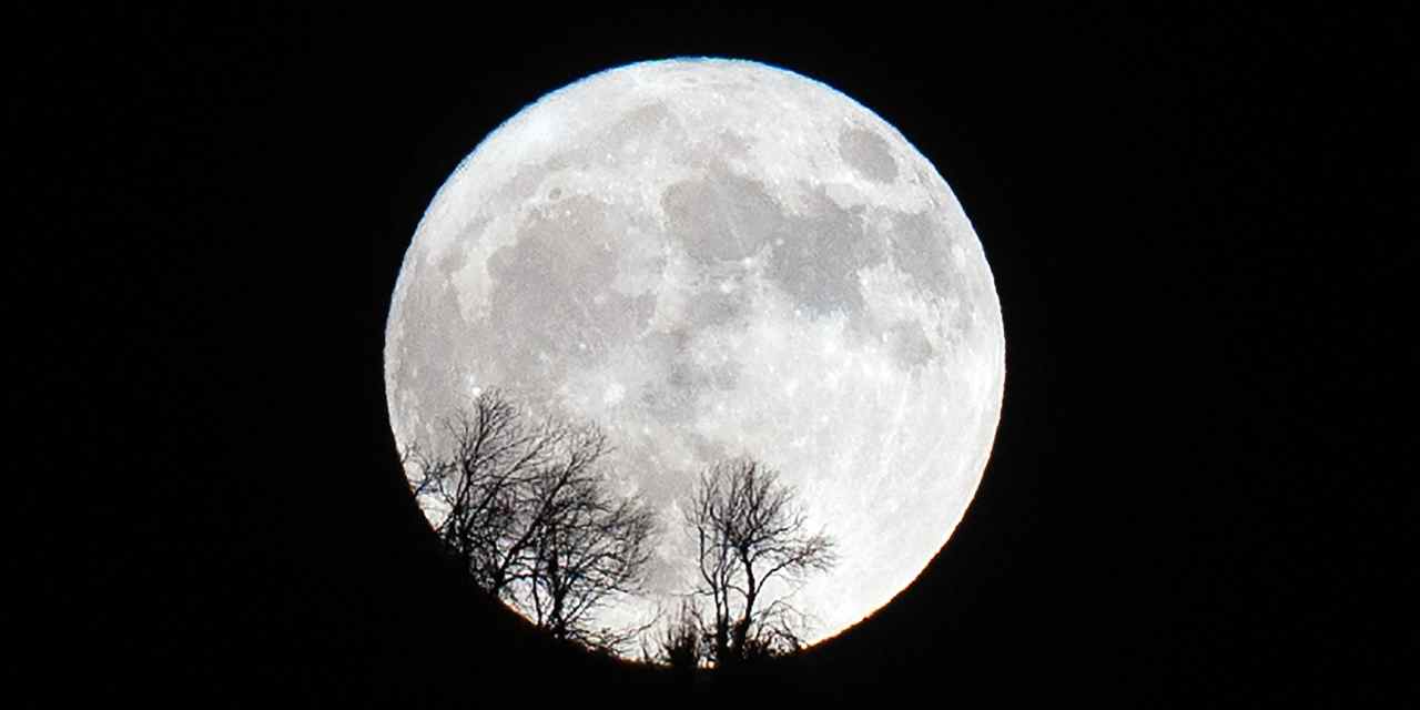 NASA wants to put a nuclear reactor on the moon. This company’s stock ...