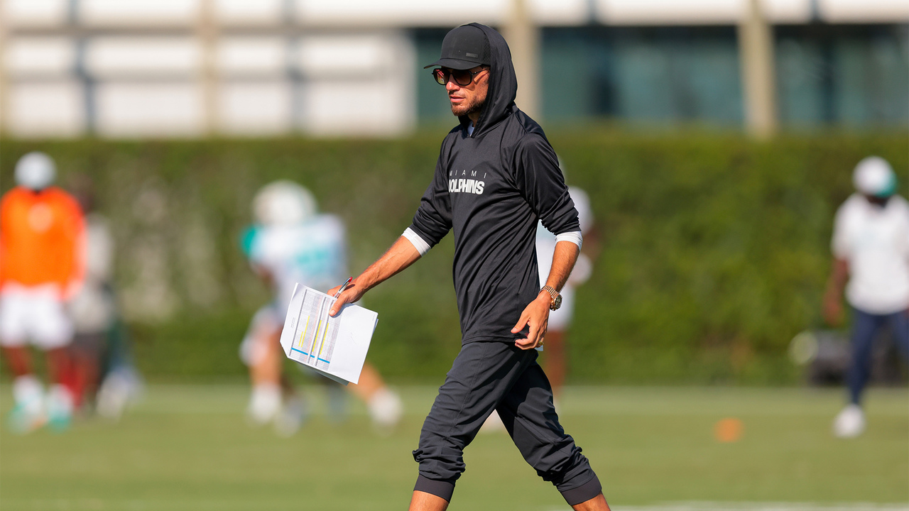 Could Mike McDaniel Be the First NFL Coach Fired This Season?