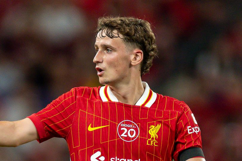 Liverpool midfielder completes transfer as £145m mark reached