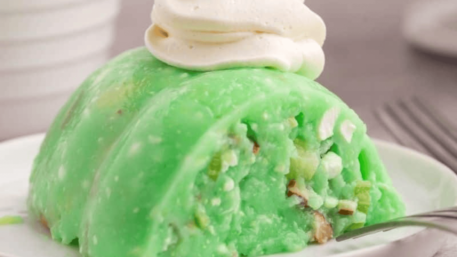 Remember These? 16 Old-Fashioned Dishes We Loved in the ’50s and ’60s