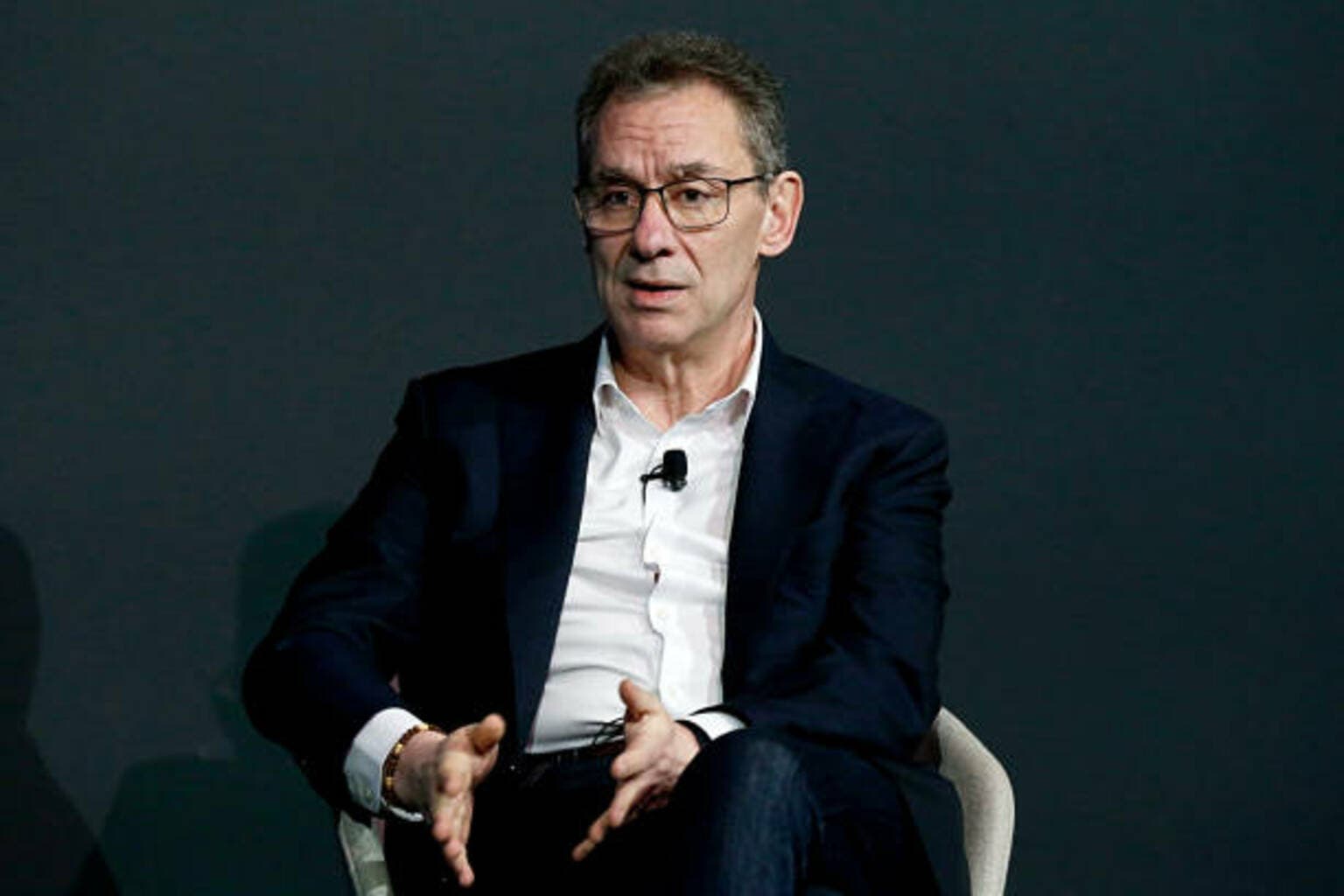 Pfizer seeking priority voucher from Trump administration - report