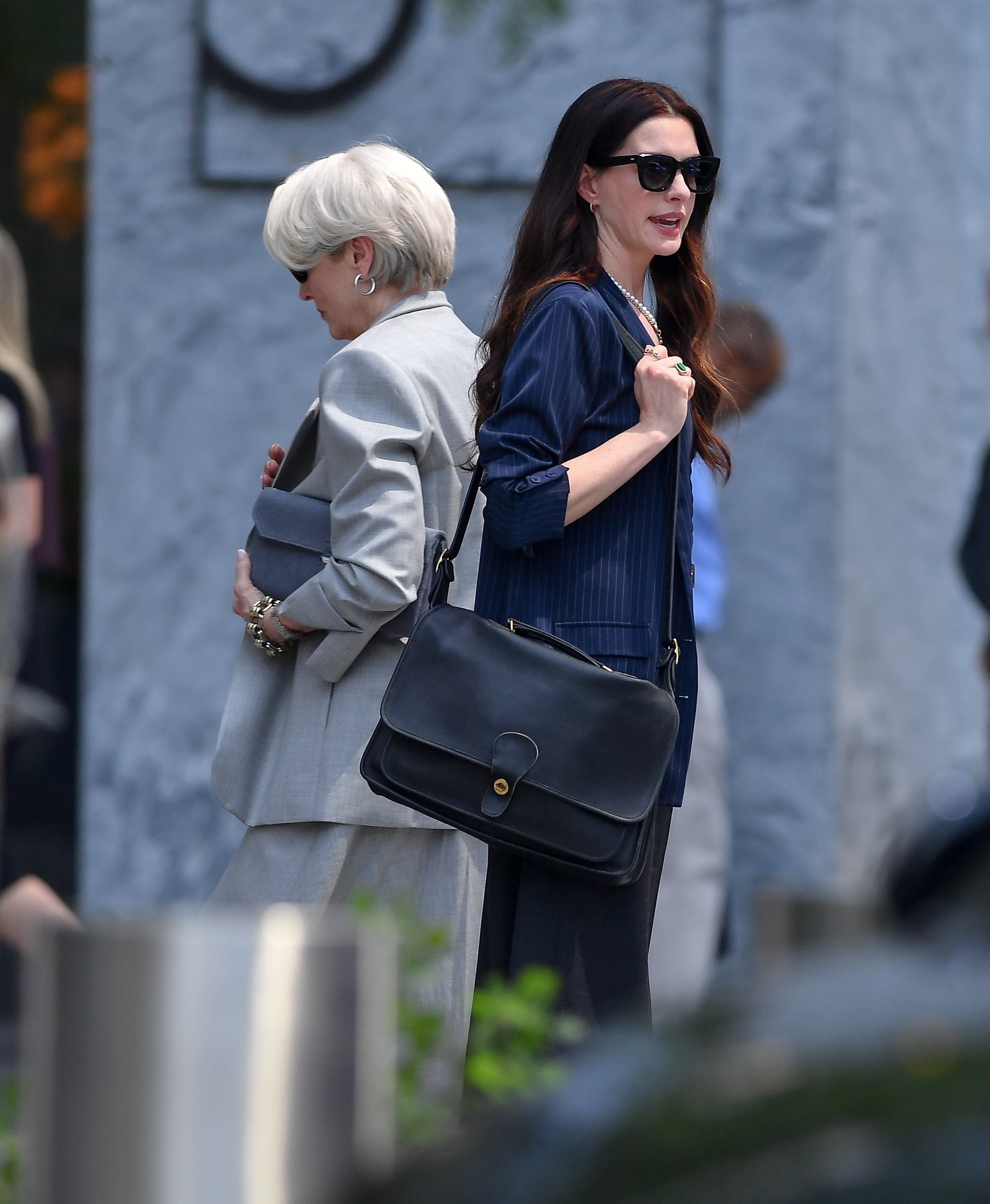 Anne Hathaway and ‘The Devil Wears Prada 2’ prove a vintage Coach bag ...