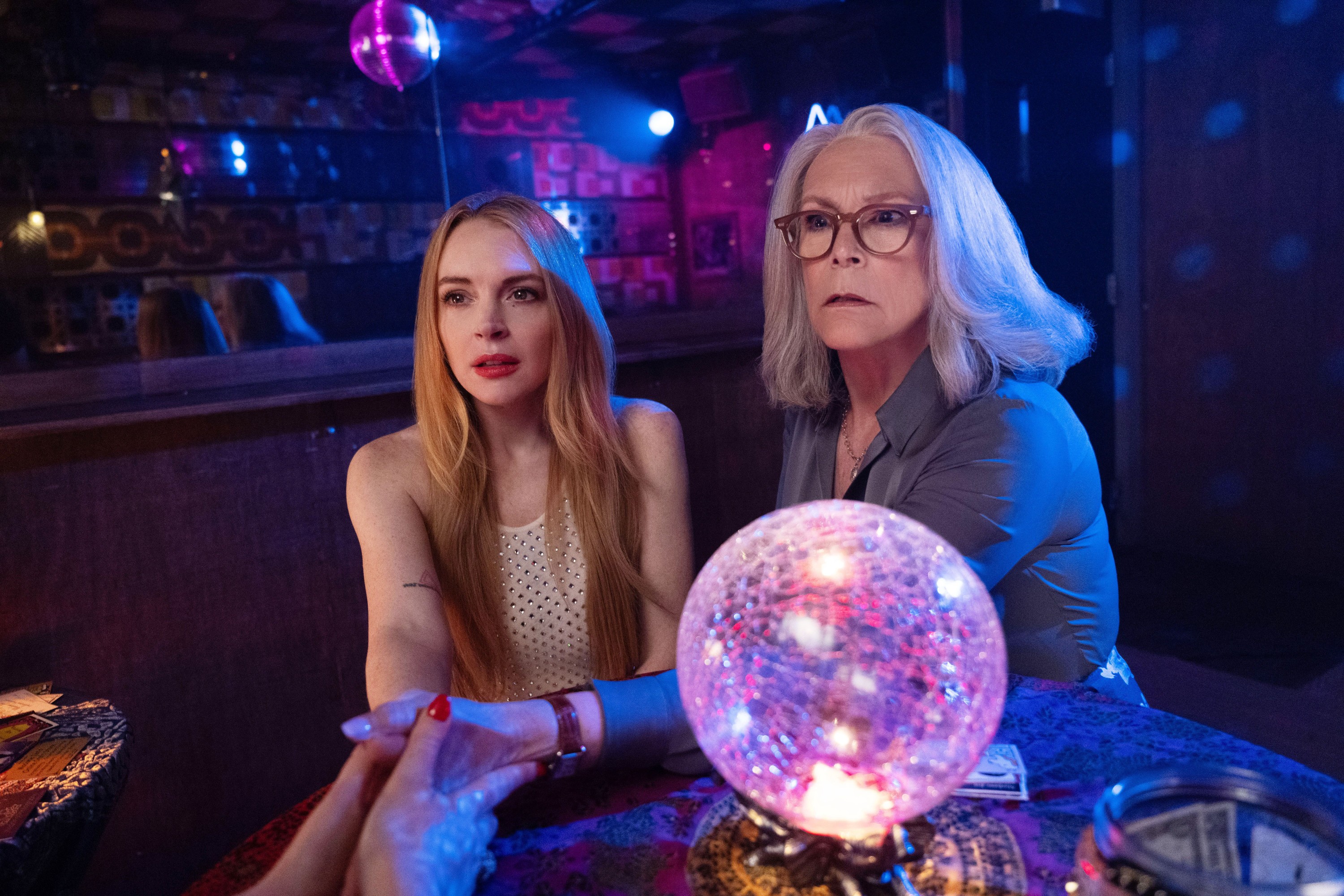 ‘Freakier Friday' Review: Jamie Lee Curtis And Lindsay Lohan In Body ...