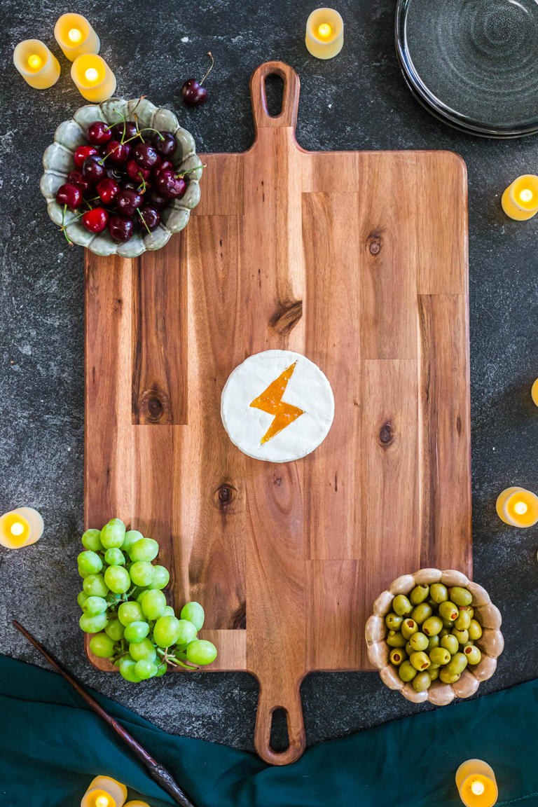 This Harry Potter Charcuterie Board Is Pure Magic (Wait Till You See ...