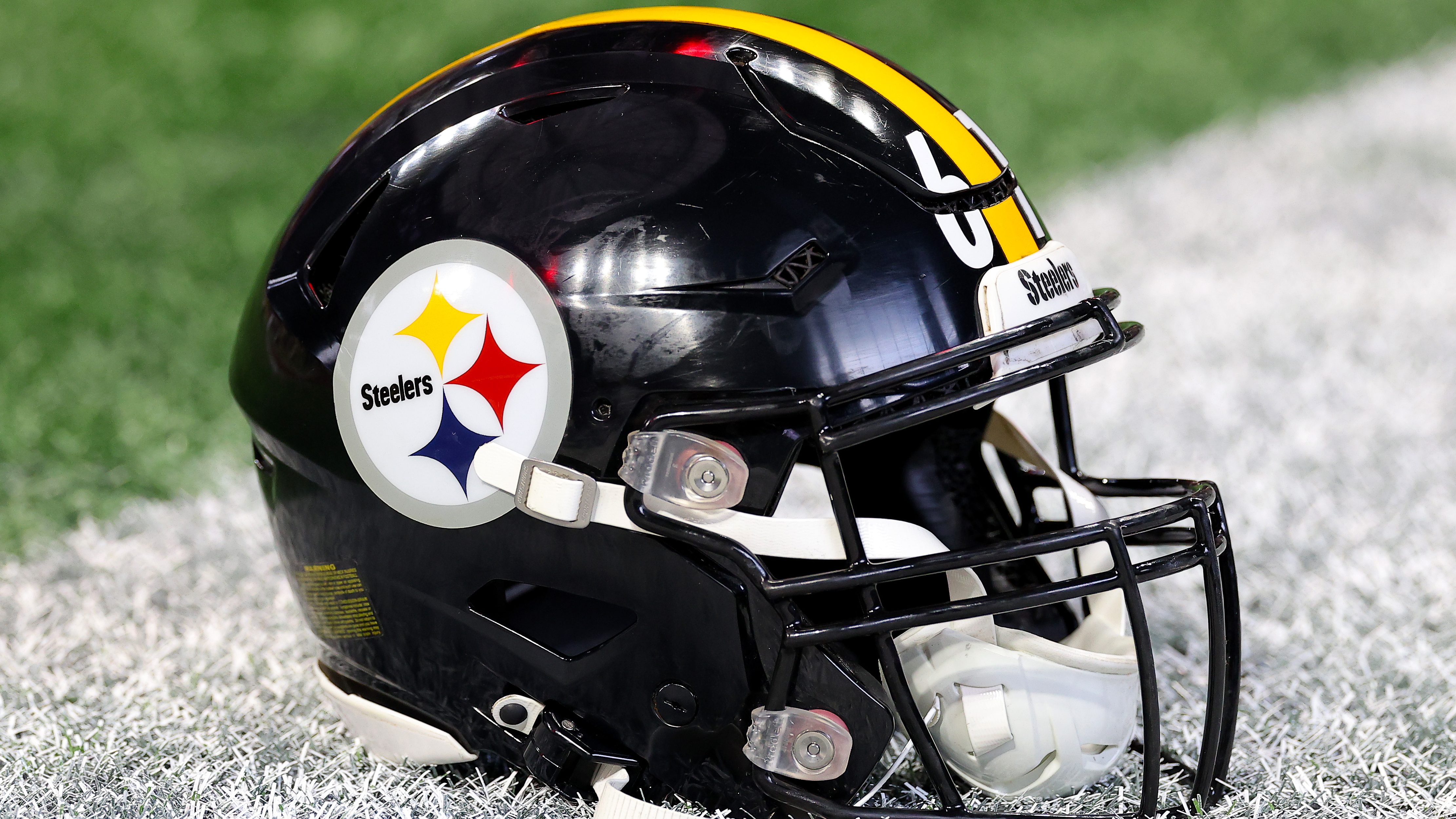 Steelers projected to skip QB, WR for ‘late bloomer’ CB in 2026 draft