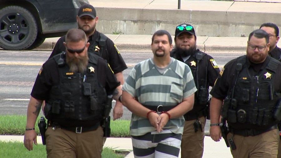 Judge deciding where to move a Moody County murder case