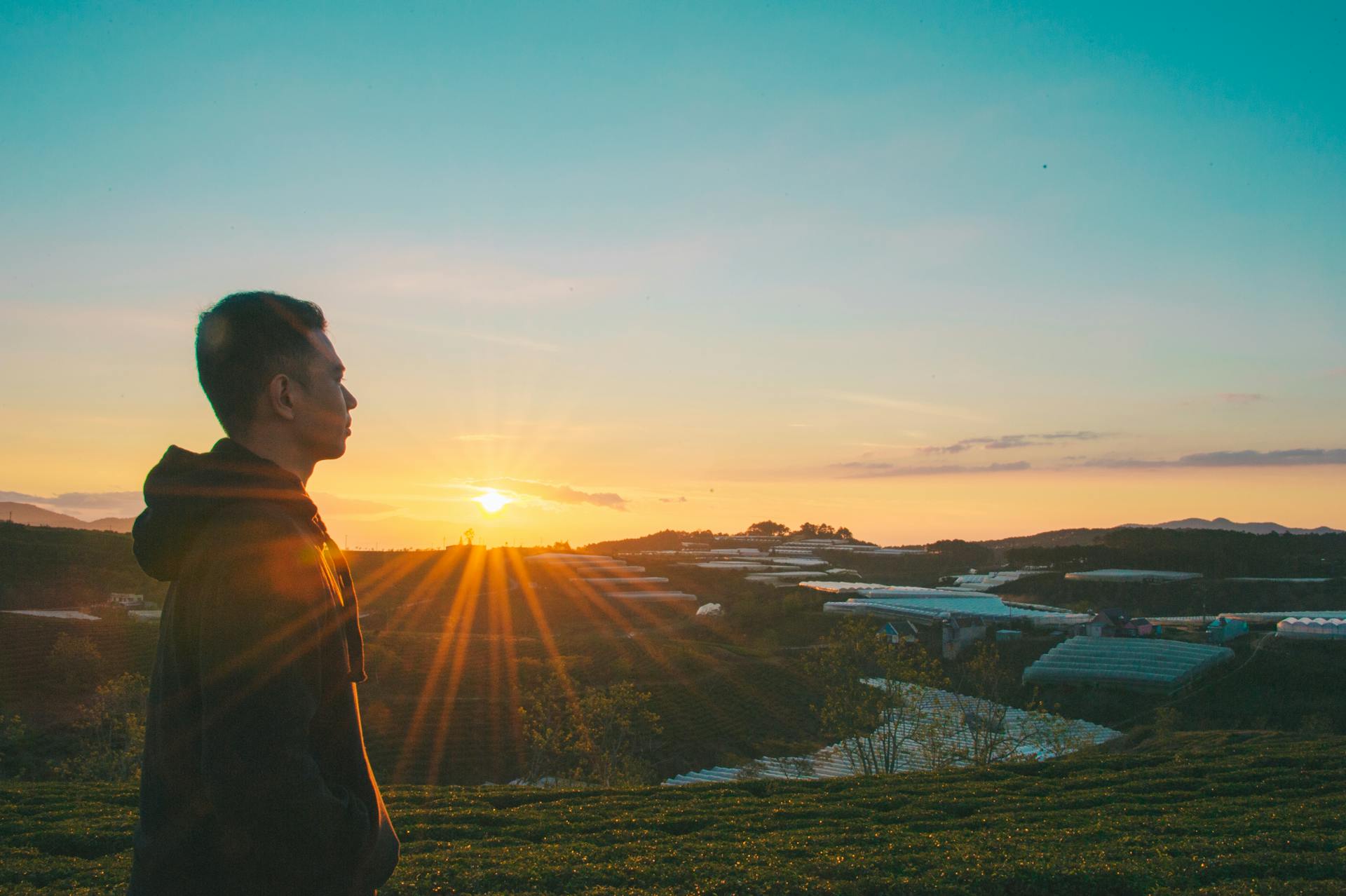6 Best Morning Habits For Clarity And 6 That Drain Your Energy