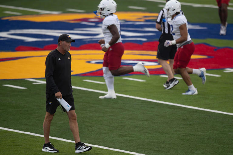 Kansas football transfer portal tracker: News, developments on Jan. 6