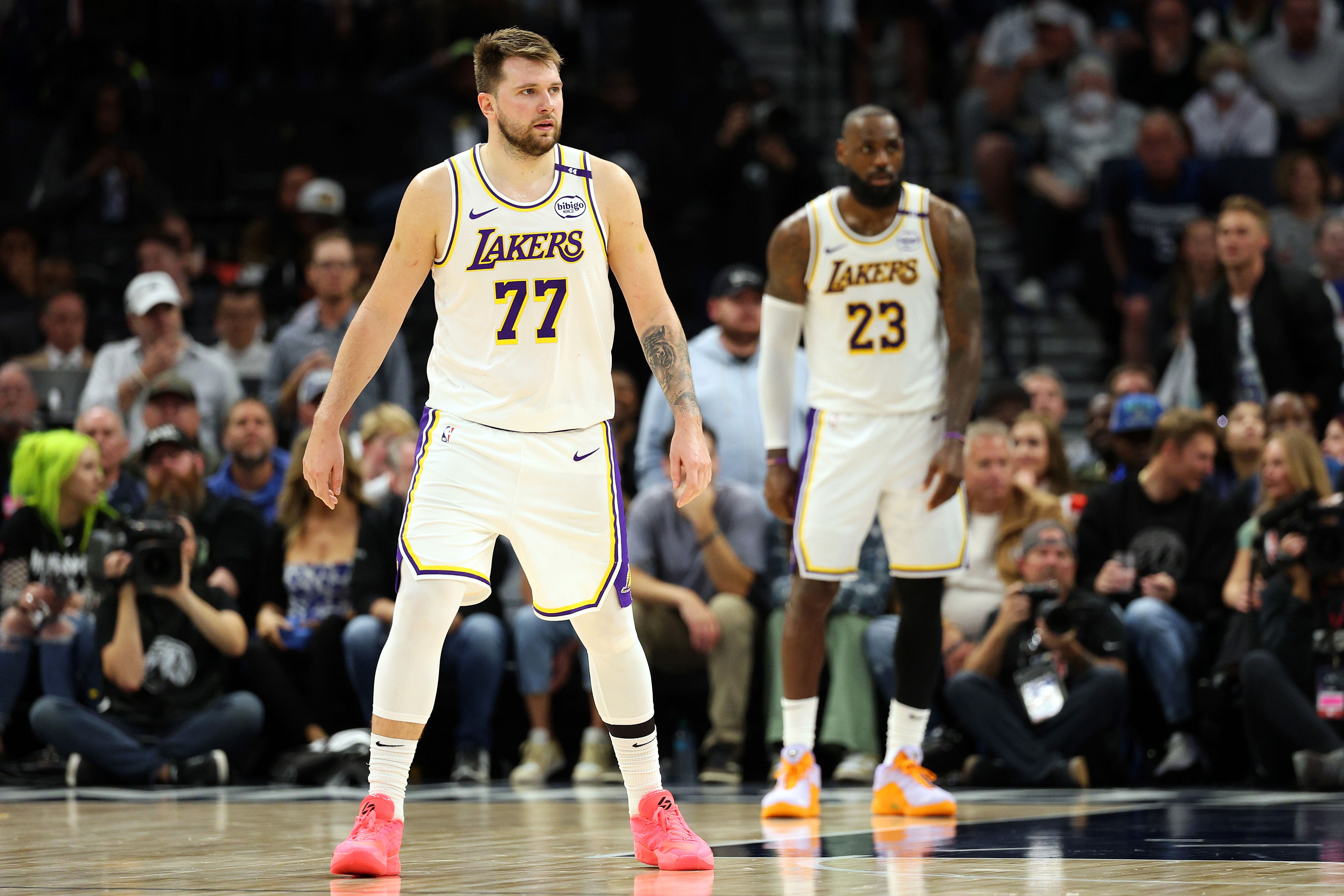 6 NBA teams falling behind their rivals for next season