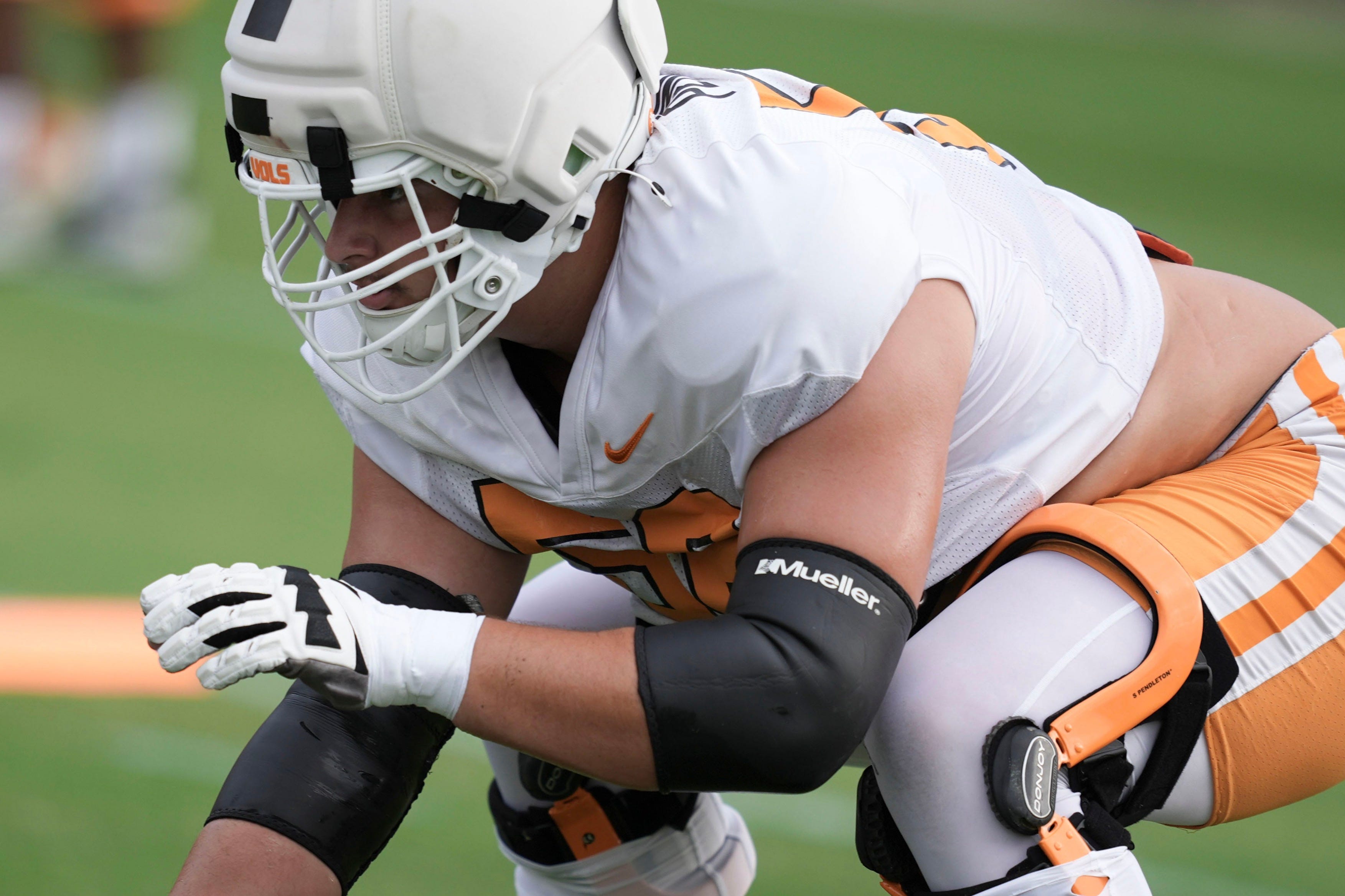 Sam Pendelton 'is ultimate o-line's guy' for Tennessee football